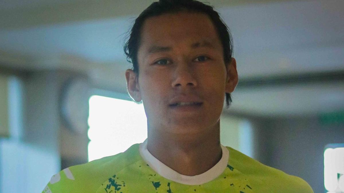 Mohun Bagan announces signing Abhishek Tekcham from Punjab FC till 2029 - Sportstar